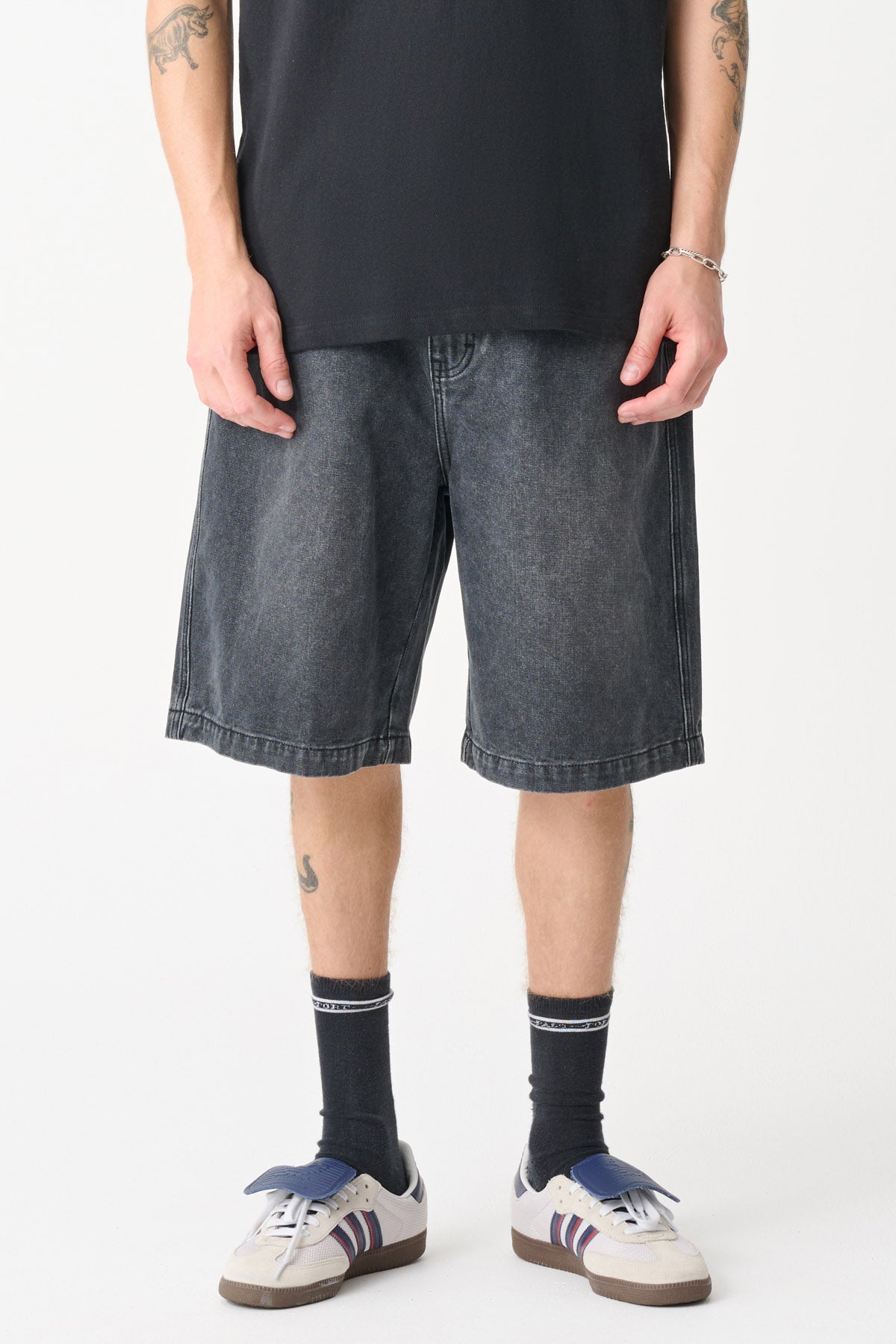 ALIEN BEAM BULL DENIM 91 SHORT - FADED BLACK | Xlarge AU – XLarge Brand